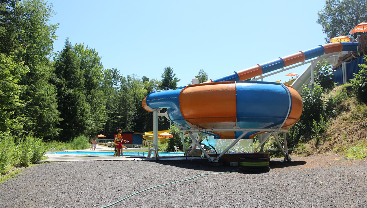 Ne manquez pas la vague à l’Aquaparc H2O! — Quoi faire au Québec
