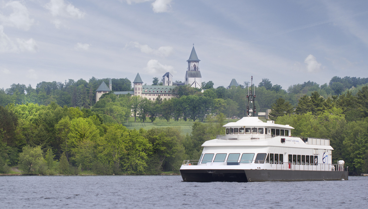 Croisières gourmandes avec Escapades Memphrémagog — Quoi faire au Québec